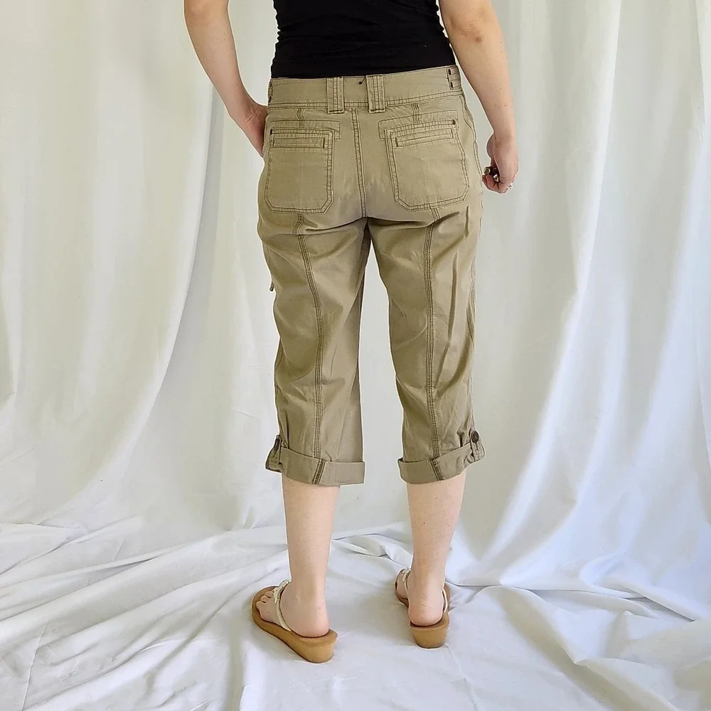 Eddie Bauer | Pants & Jumpsuits | Eddie Bauer Blakely Fit Green Capri ...